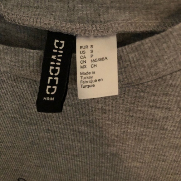 H&M | Tops | Hm Divided Nostalgia Gray Ribbed Crop Tee S | Poshmark